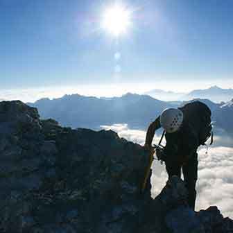 Mountain Guides, Book Your Mountain Experiences - Powrock