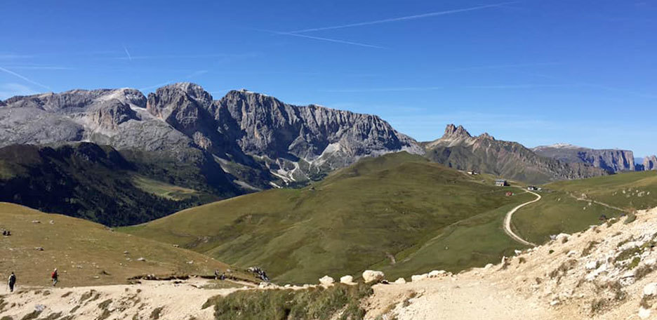 Hiking in Val Duron to Rifugio Alpe di Tires - Powrock
